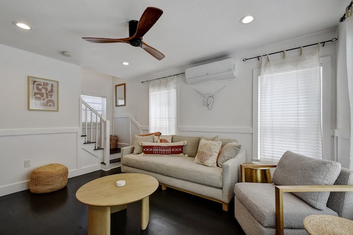 La Coloradita • Near Pearl, Zoo & Golf Courses - Alamo Heights, TX