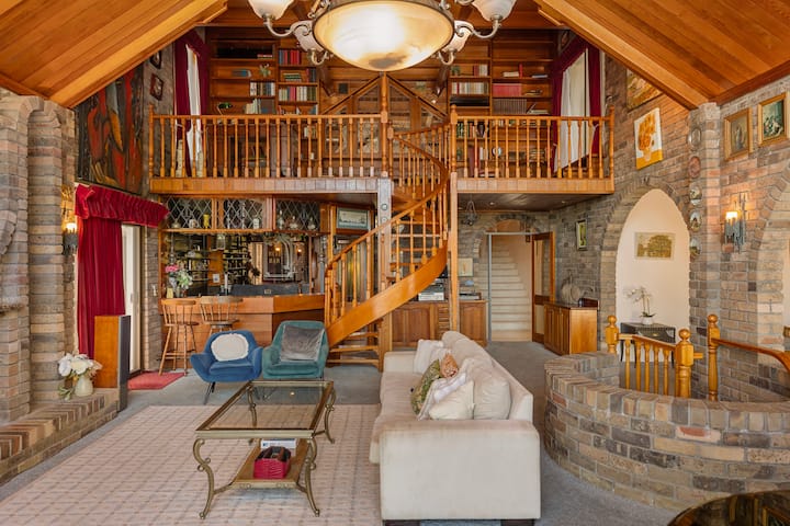 Luxury Waterfront Retreat With Private Pool - Terrigal