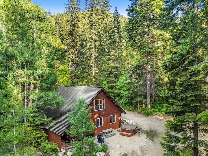 Cozy Leavenworth Cabin Near Ski + Bavarian Village - 奇蘭湖