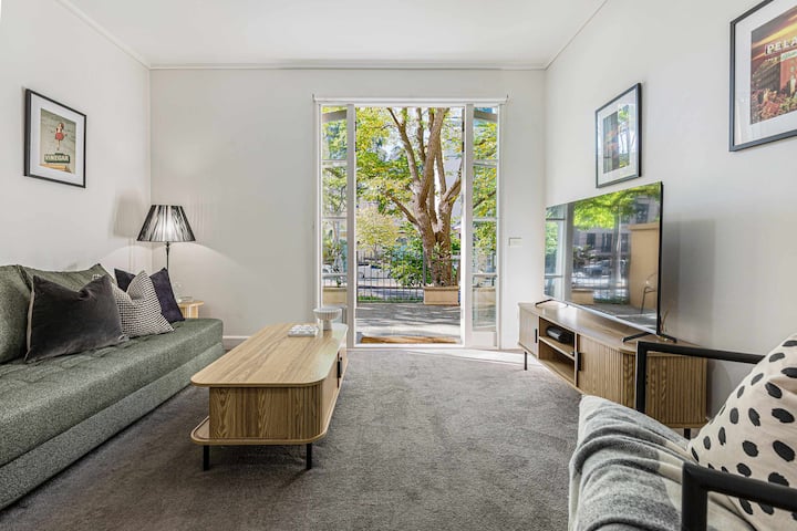 Stylish East Melbourne Retreat | Walk To Cbd, Mcg - Melbourne
