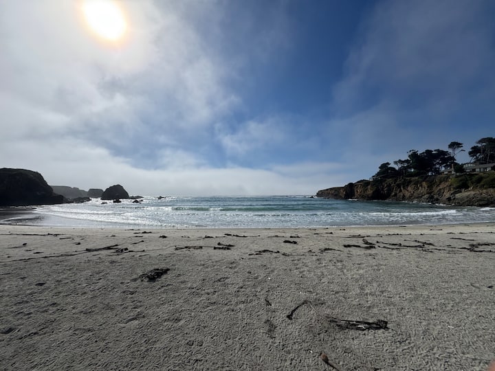 4br Mendocino Escape 300ft From The Beach - Mendocino, CA