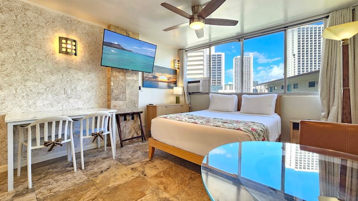 Wg 901 | Relaxing Queen Suite In Waikīkī W/kitchen - Honolulu, HI
