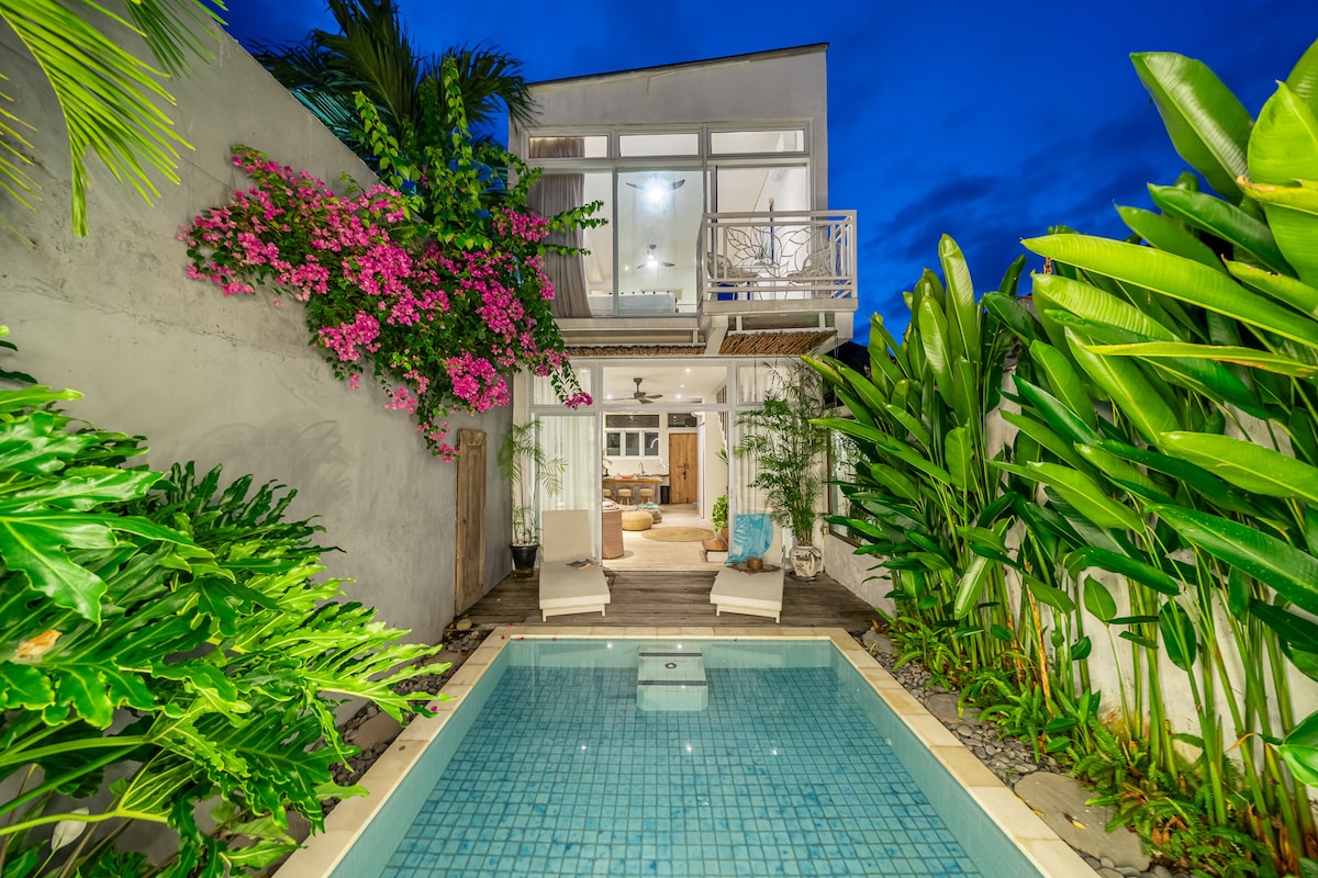 Villa 888 Tropical Heart – 1BR Pool Villa Seminyak - Houses for Rent in ...