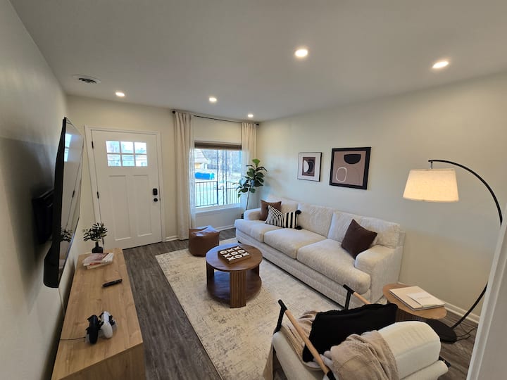 Modern 1br Apartment/fast Wi-fi+ps5/great Location - Louisville, KY