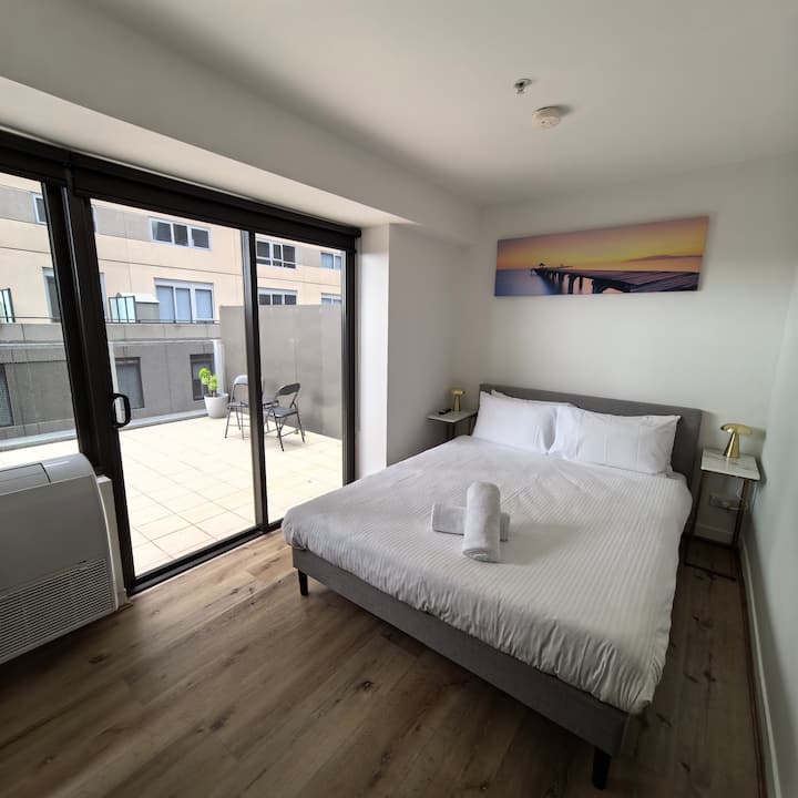 Cozy Modern Studio Opposite Albert Park Lake - Brighton