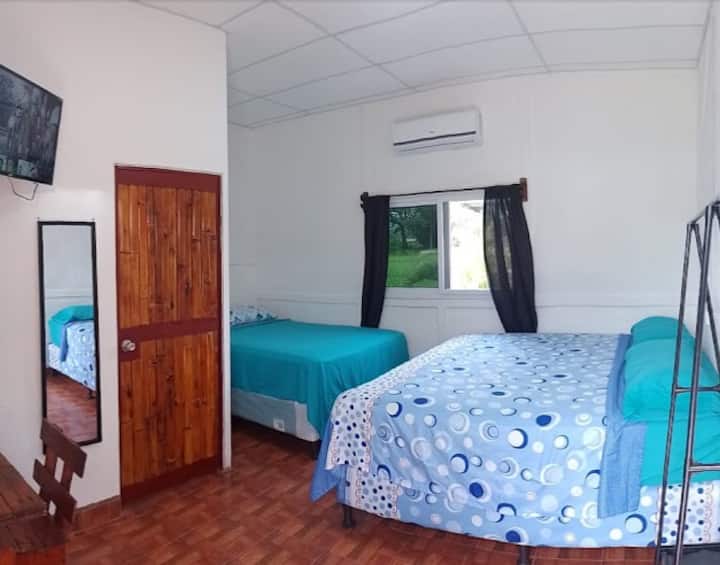 Hotel Resort Completo; Habitaciones, Piscinas - Zacapa