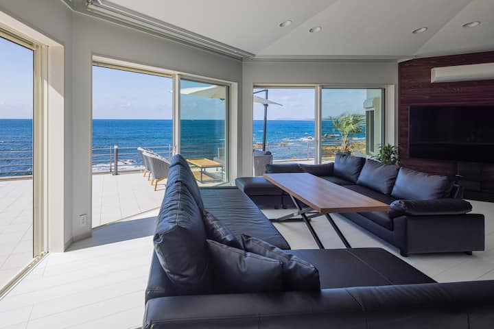 海と夕日に癒される一棟貸切ヴィラ｜和歌山・印南町の隠れ家 - 고보시