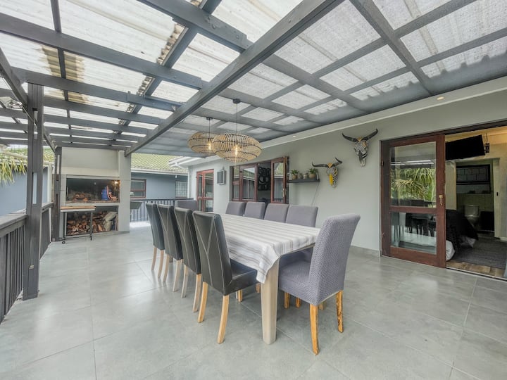 Huge Comfortable 2-bedroom, 2-bathroom Home - 喬治