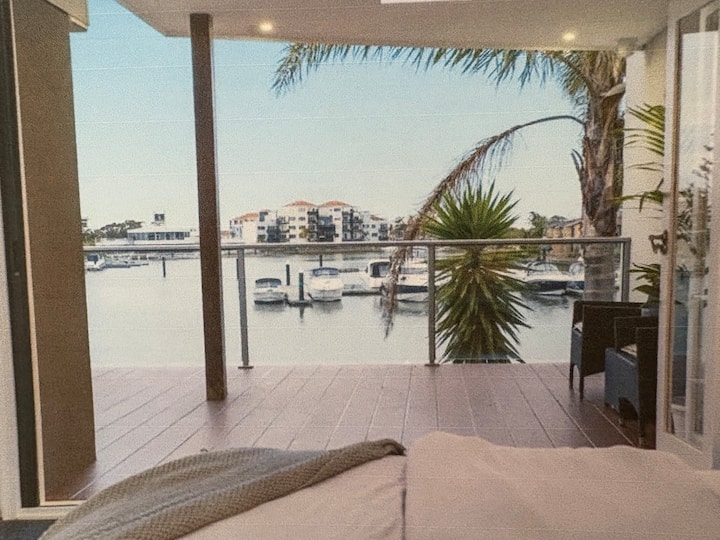 Absolute Waterfront - Paradise At Patterson Lakes - Mordialloc