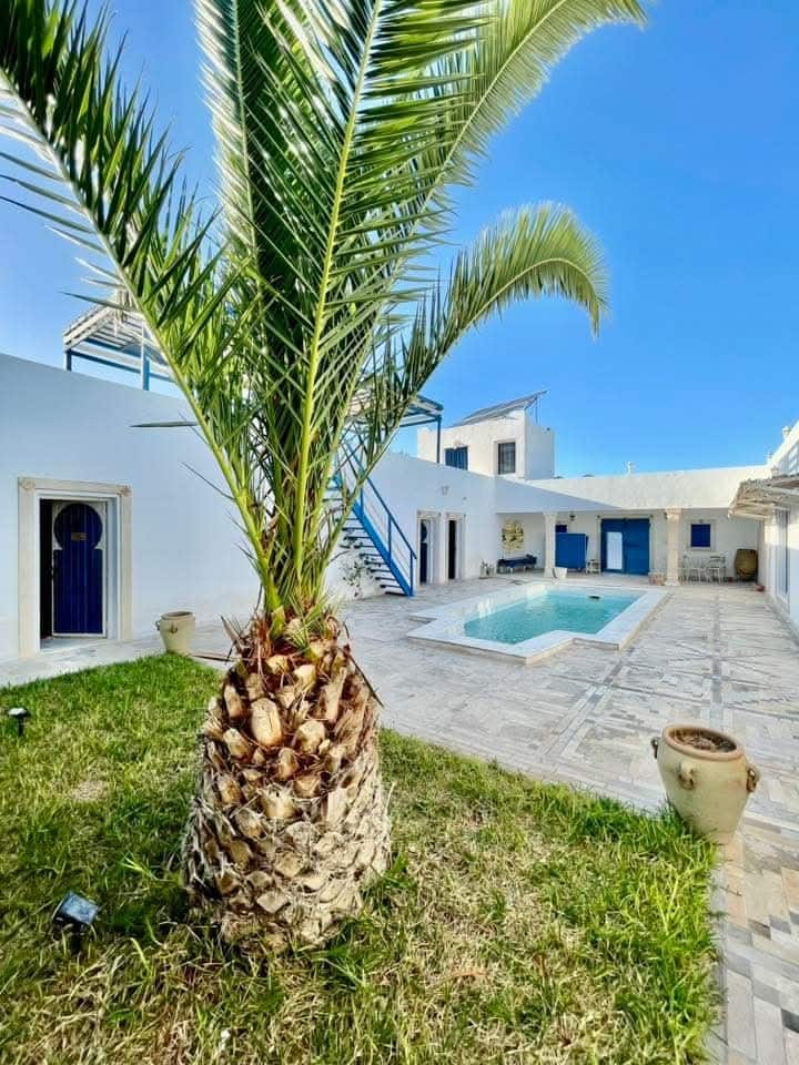 Villa 5 Chambres / Houche Djerbien Traditionnel - Djerba