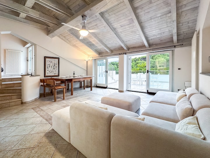 Hostdomus - The King Suite Pinamare - Andora