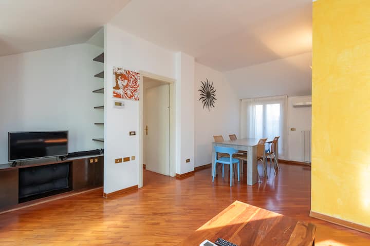 [Navigli] 2 Stanze Con Terrazzo - Milan