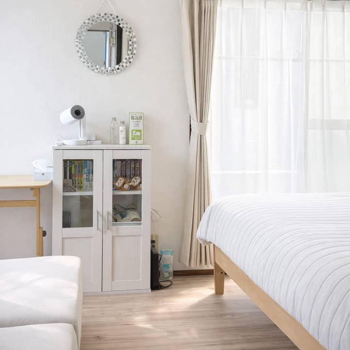 Hoshino Guesthouse/ホームシアター付き/コインパーキングあり/博多エリア直通 - Fukuoka Airport (FUK)