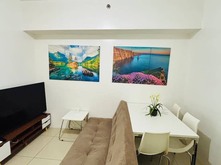 2br Staycation @Jazz Residences With Free Parking - Makati