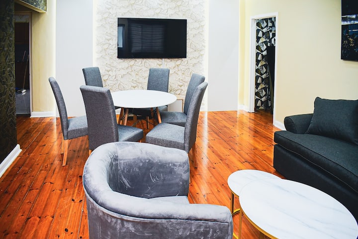 Goodmans Palace: 42 Gum Tree Cres Flat 2 - Umhlanga