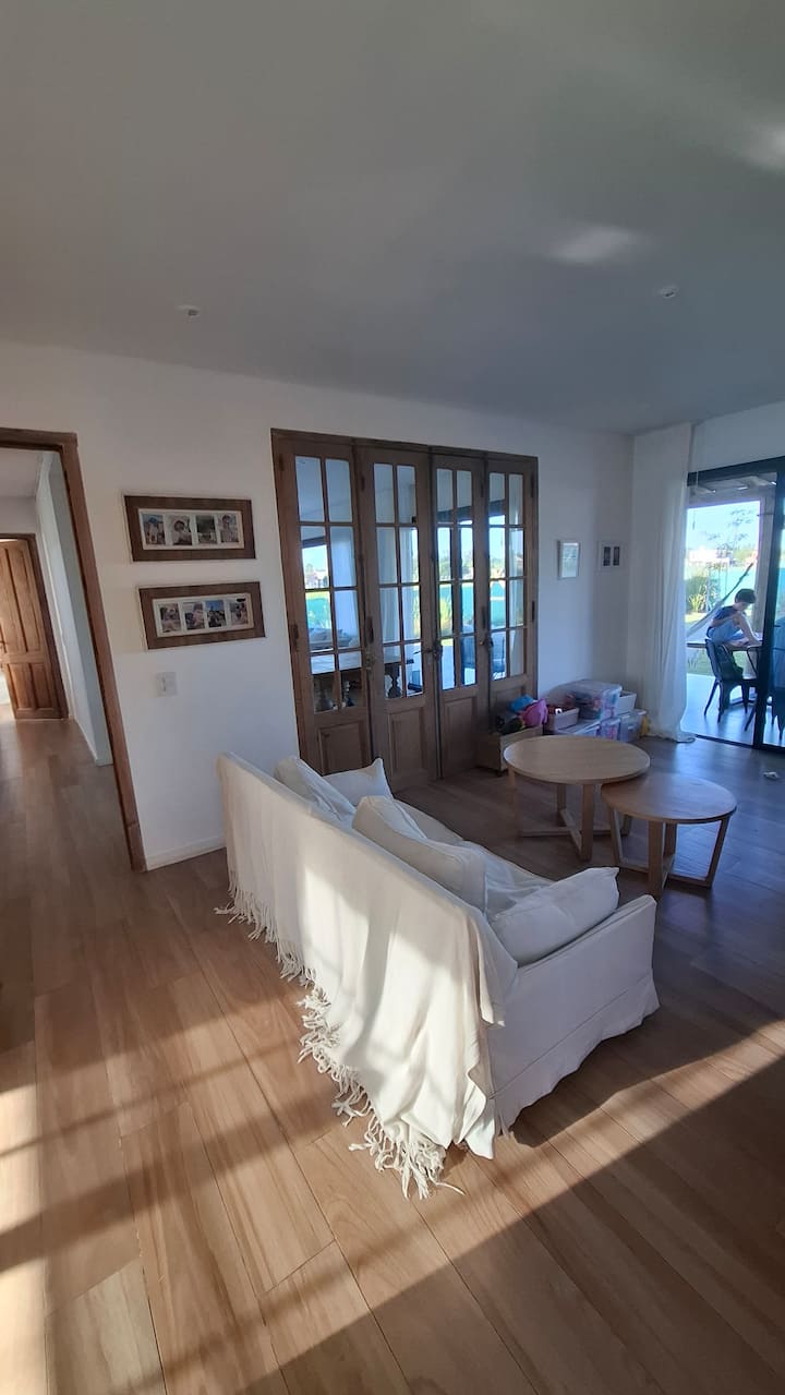 Alquiler Temporal Casa En Barrio Privado - Bella Vista