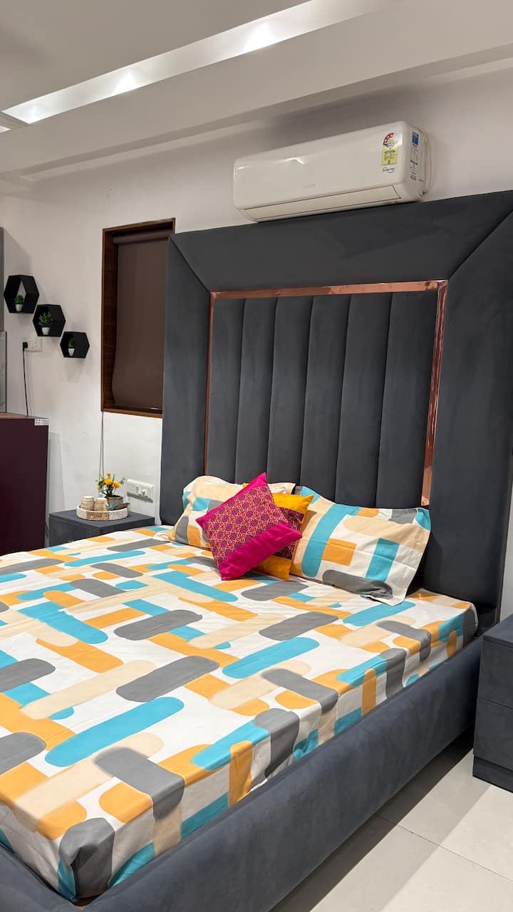 The Nook Mtc/1 Bhk / Private Space/couple Friendly - Zirakpur