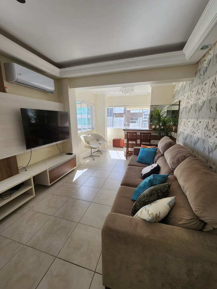 Duas Quadras Mar/piscina/ar Cond/ Wi-fi/3 Quartos - Capão da Canoa