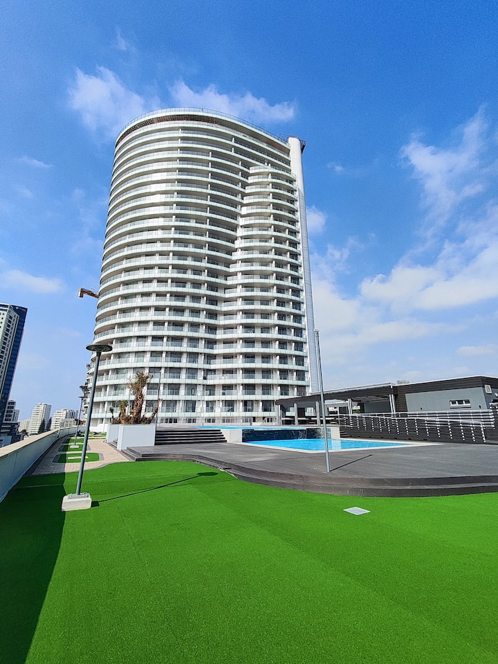 Oceans Apartments Balcony Suite - Umhlanga