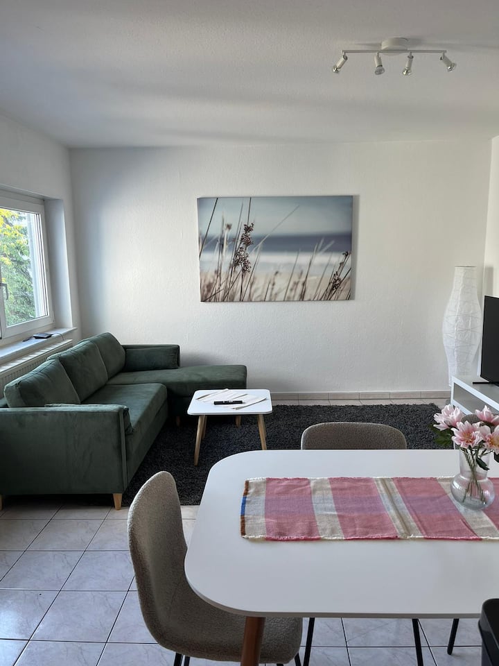 Große Wohnung Mit 2 Schlafzimmern + Parkplatz - Alzey