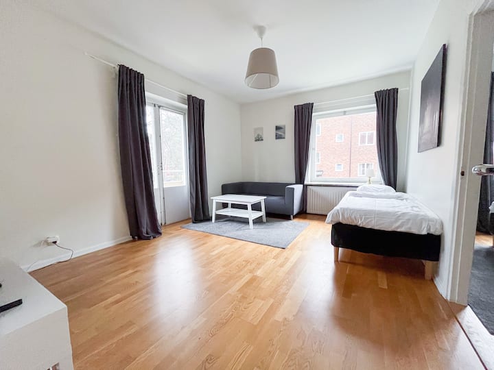 One Bedroom Apartment Bromma - Solna