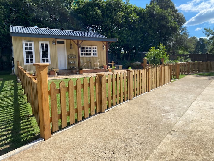 Buttercup Cottage, Nottingham Road - Nottingham Road