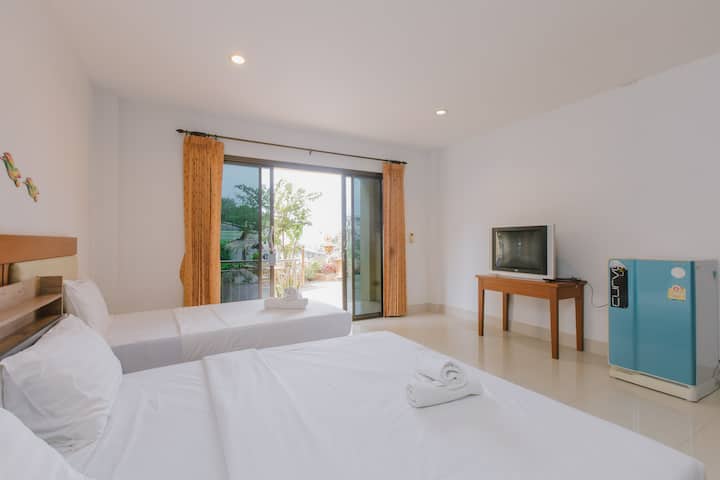H Tpl Studio Rm W/ Kitchenette & Balcony - Kata Beach