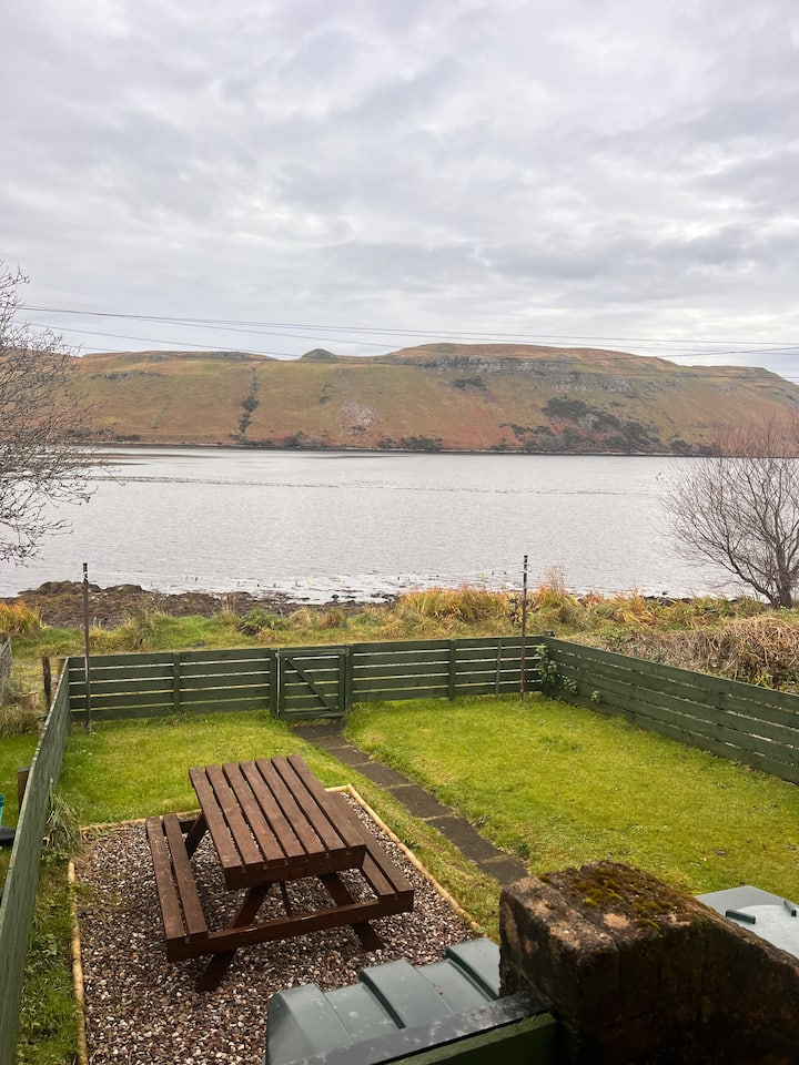 Carbost Lochside - Skye