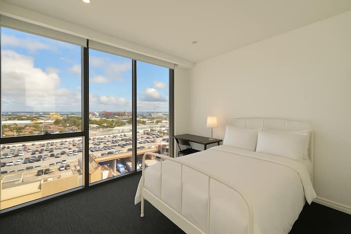 New 2 Bedroom Apartment In Eastgardens - Sydney