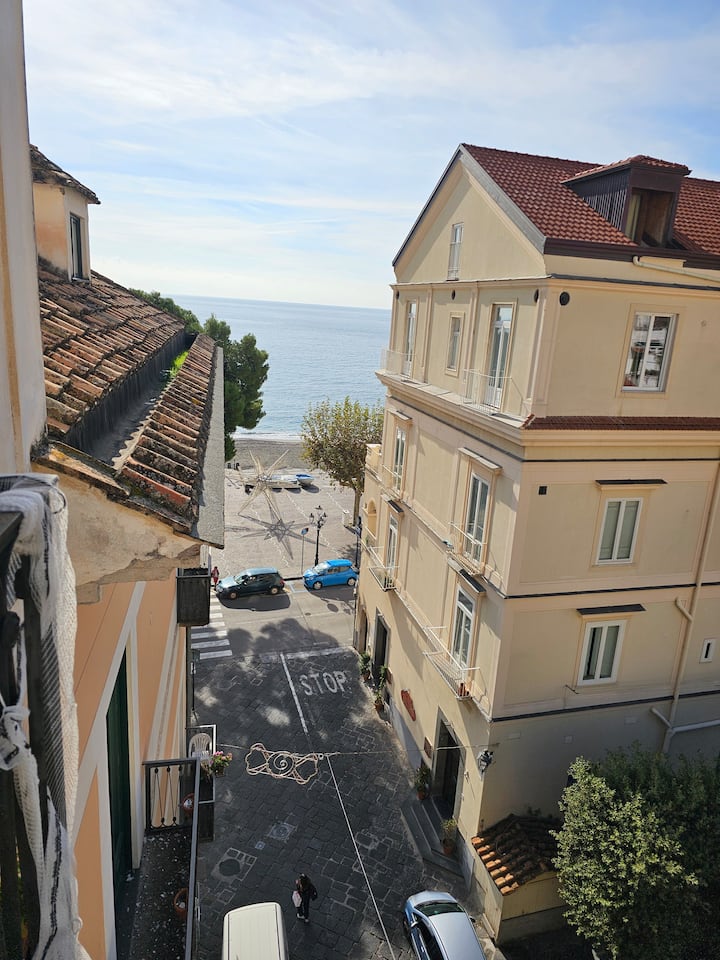Central Sea View 2 Minute Walk From Beach & Bus St - Ravello