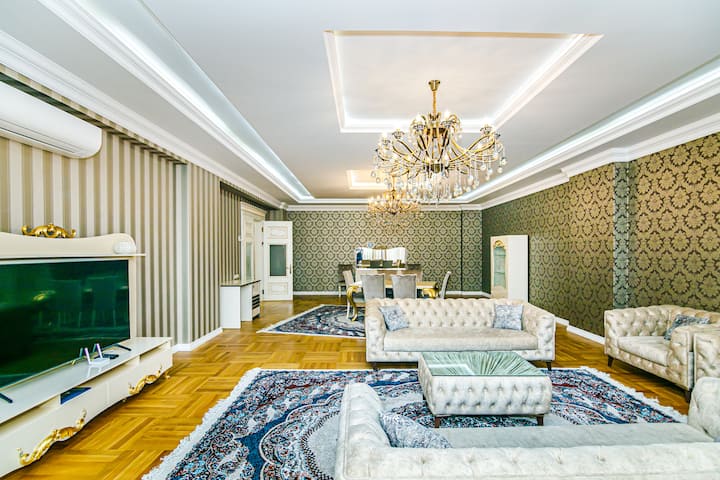 Luxury 4br Apartment In The Heart Of Baku - Baku