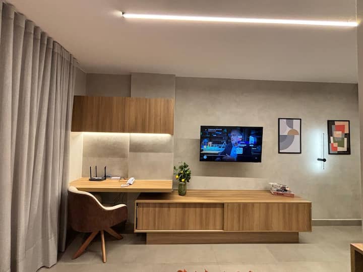 Flat Moderna Com Ar E Vaga No Centro De Brasília. - Brasília