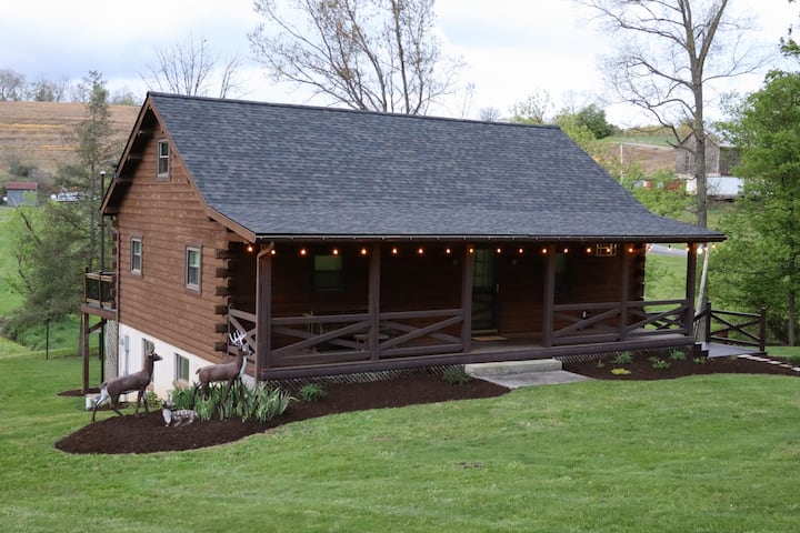 Charming Hollow Cabin - Bethel, PA