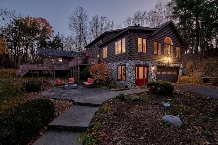Black Oak Estate. Your Luxurious Sanctuary Awaits - Millbrook, NY
