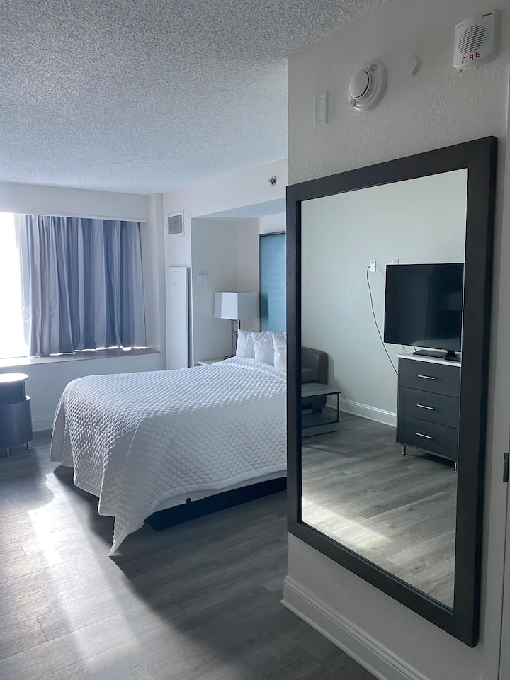 The Cozy Den - Atlantic City, NJ