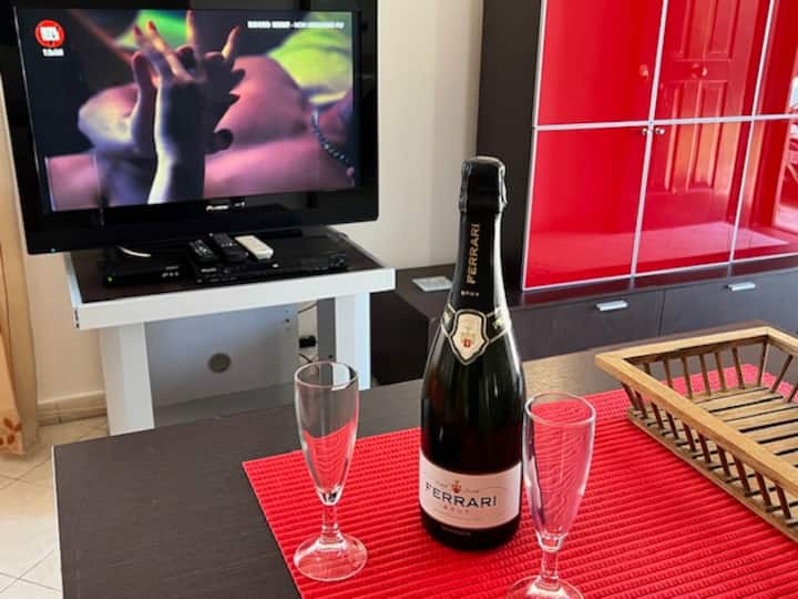 Sunny Sicilian Apartment With Garden & Deck - Caltanissetta