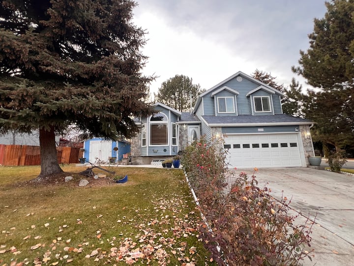 Charming Stay Close To Downtown - Elko, NV