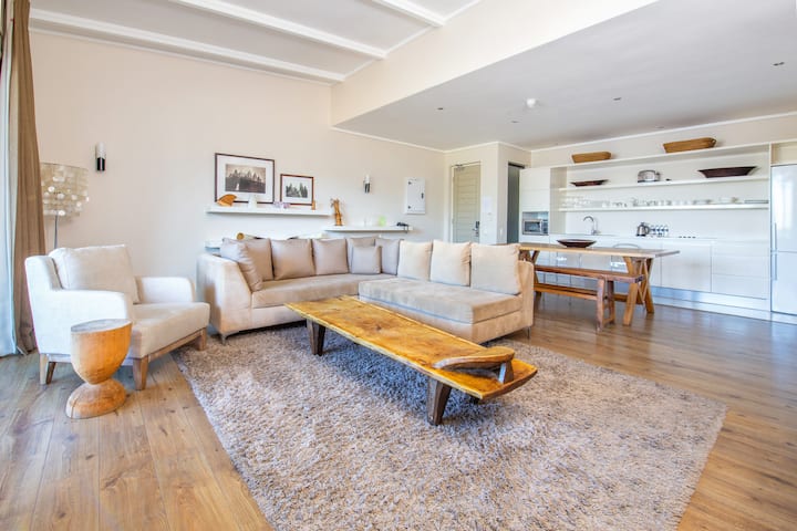 Suite 104 At The Gallery - Knysna