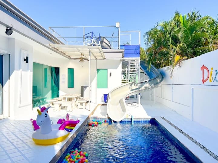 Disco Time Poolvilla Pattaya - Pattaya City