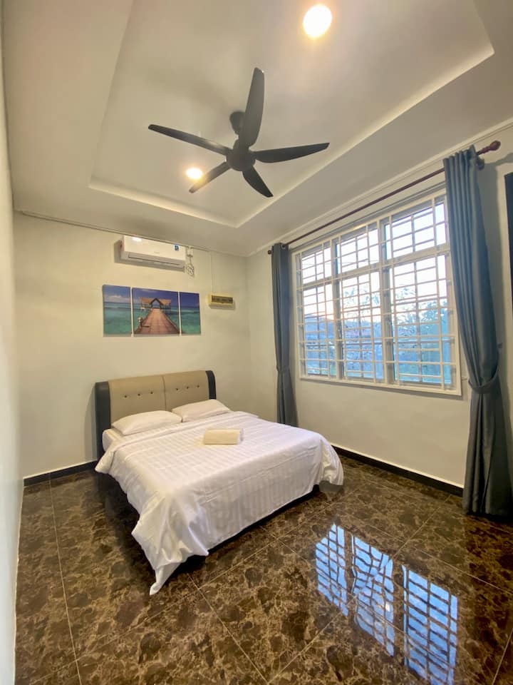 Grey House – Cozy 3br Near Pantai Cenang - Langkawi