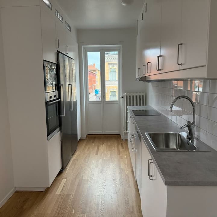 Fräsch Lägenhet Med Ljusinsläpp I Gävle - Gävle