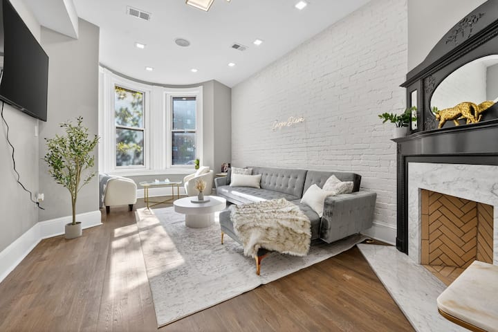 Noma Luxury Townhouse | Union Station + Market - Washington, DC