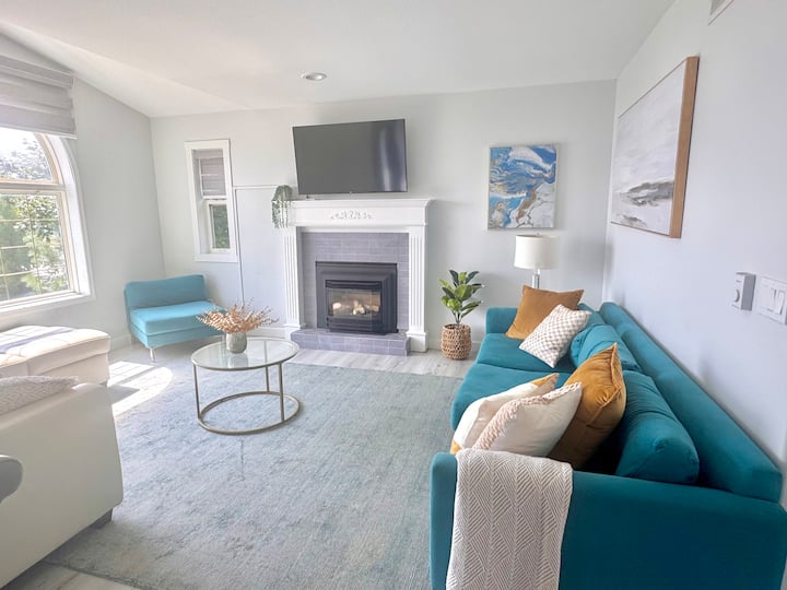 Okanagan Lakeview Home - West Kelowna