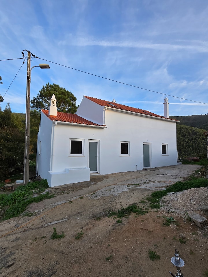 Canto Das Marias é Um Refúgio No Coração Da Serra - Monchique