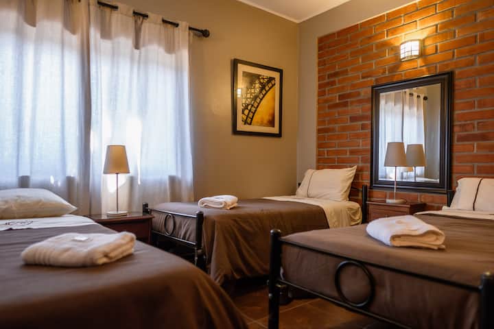 Habitación Triple Con Baño Privado - Talcahuano