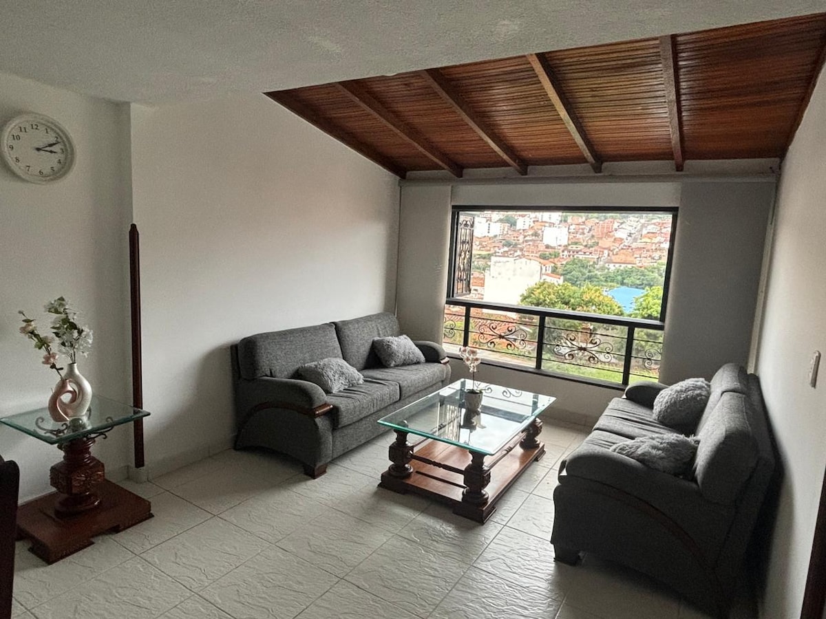 Duplex apartment; central. - Airbnb