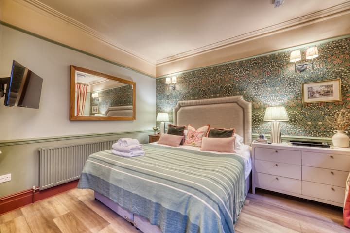 Ground - Super-king Room With Private Bathroom - Bath