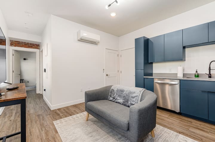 Pet-friendly! Chic 1br Apt Close To Downtown Core - Columbus, OH
