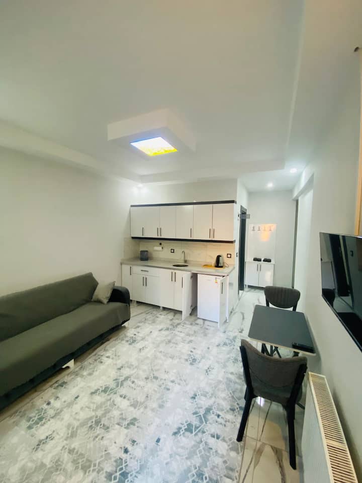 Mardin Eğitim Ve Araştırma Hastanesi Karaşısında - Mardin