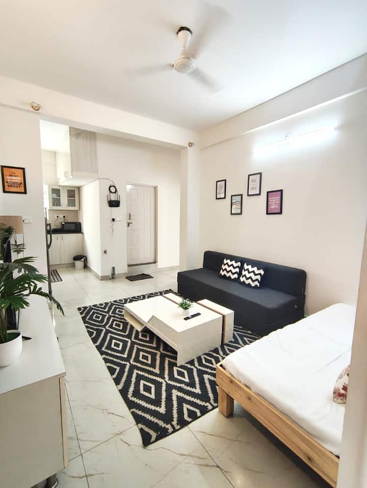 Elegant 2bhk In Whitefield (Sleeps 7) - 302 - Bangalore